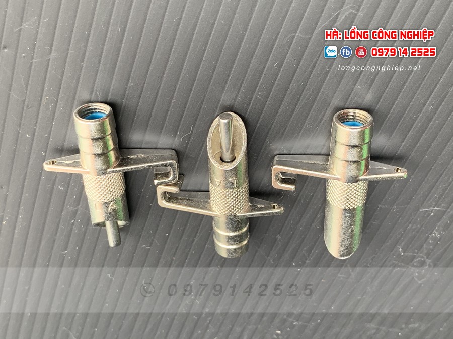 Van uống nước cho thỏ Hợp Kim Crom - Thiết Bị Chăn Nuôi Hoàng Giáp